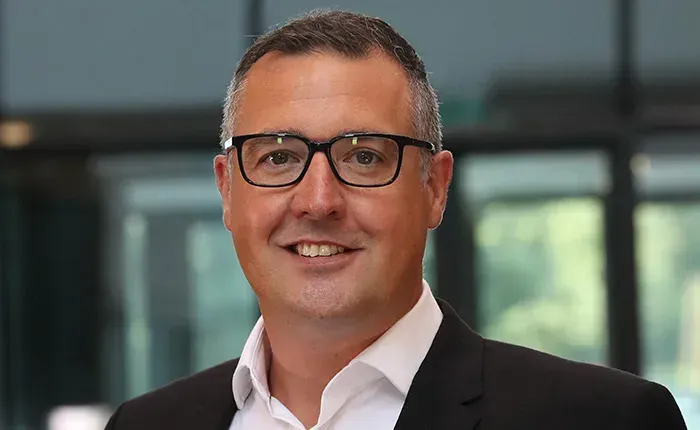 Lee Everett | Radius